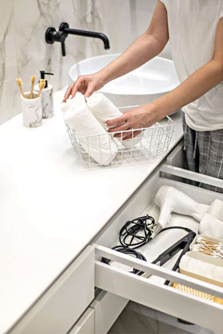 How To Declutter Your Bathroom: Step-By-Step Bathroom Declutter Guide