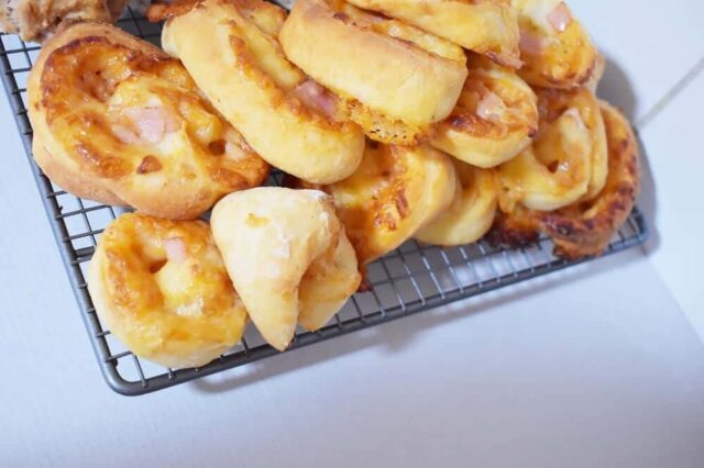 Savoury Cheese & Bacon Scrolls Recipe