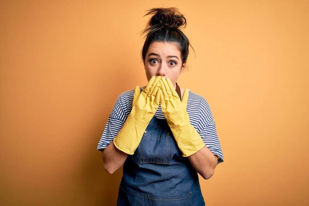 25 Cringe-Worthy Things You're Forgetting To Clean