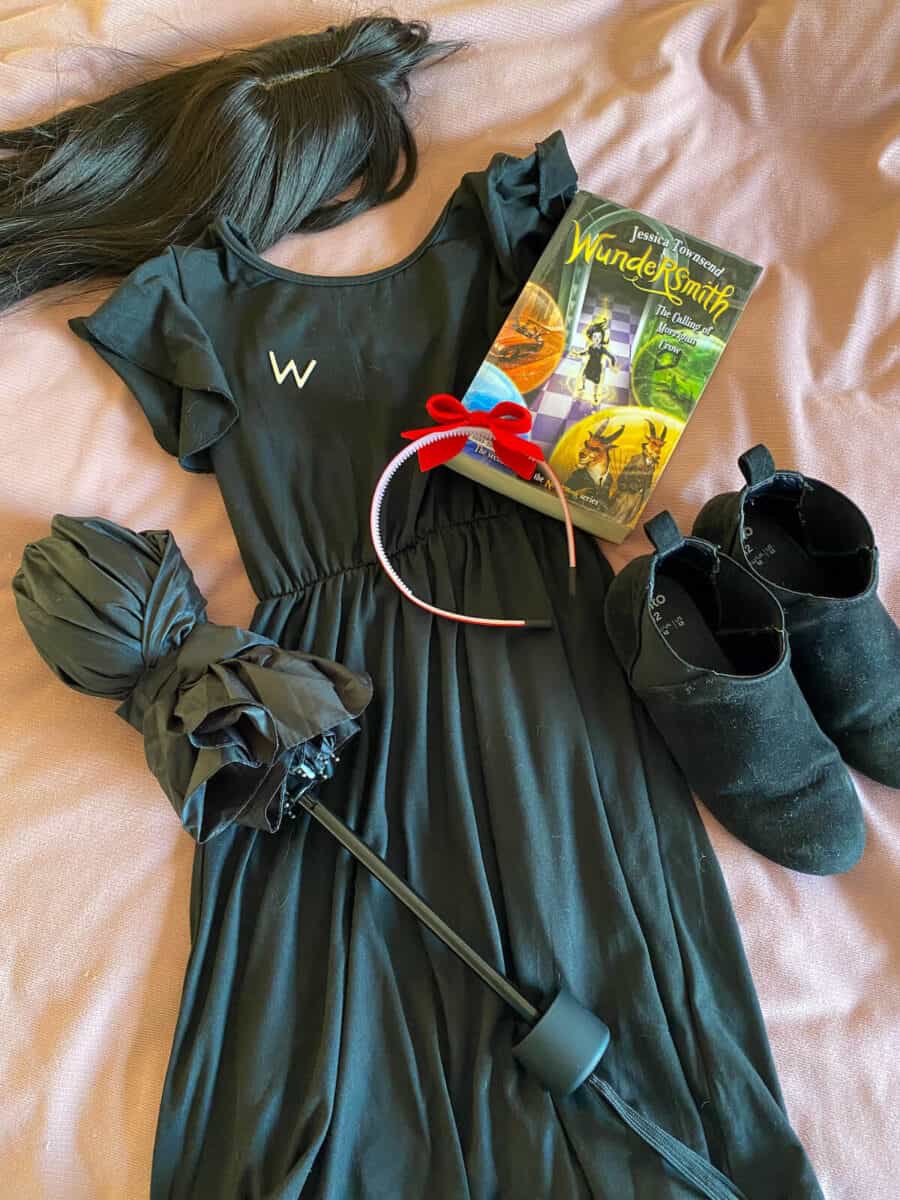 DIY Morrigan Crow Costume - Nevermoor Book Week Idea