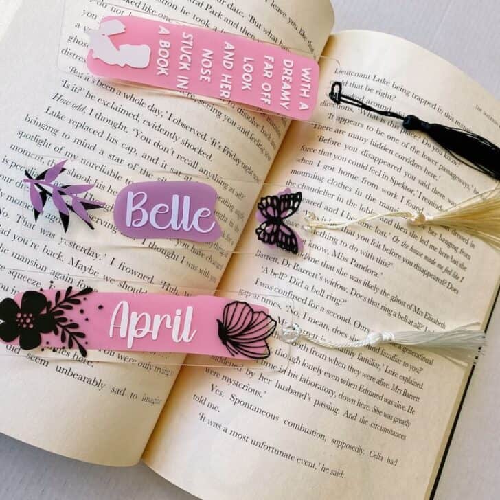 How To Make DIY Acrylic Keychains With Cricut (Step By Step)