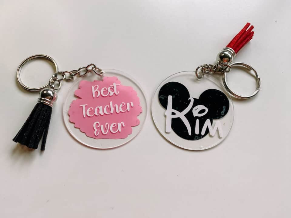 How To Make DIY Acrylic Keychains With Cricut (Step By Step)