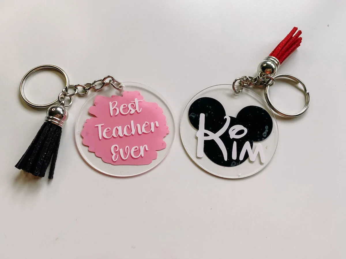 How To Make DIY Acrylic Keychains With Cricut (Step By Step)