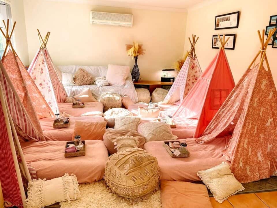 DIY Teepee Slumber Party At Home: The Ultimate Sleepover