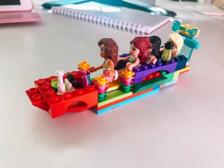 100 LEGO Challenges For Kids: Brick-Building Ideas