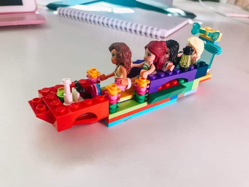 100 LEGO Challenges For Kids: Brick-Building Ideas