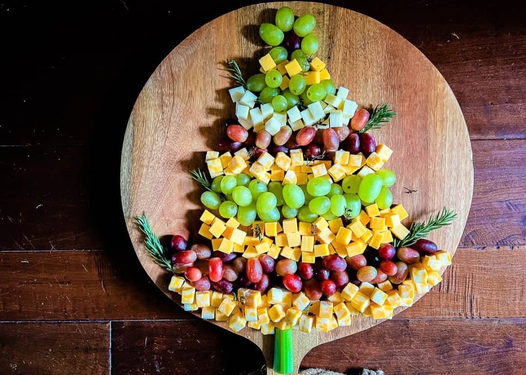 30 Christmas Platter Ideas & Dessert Boards