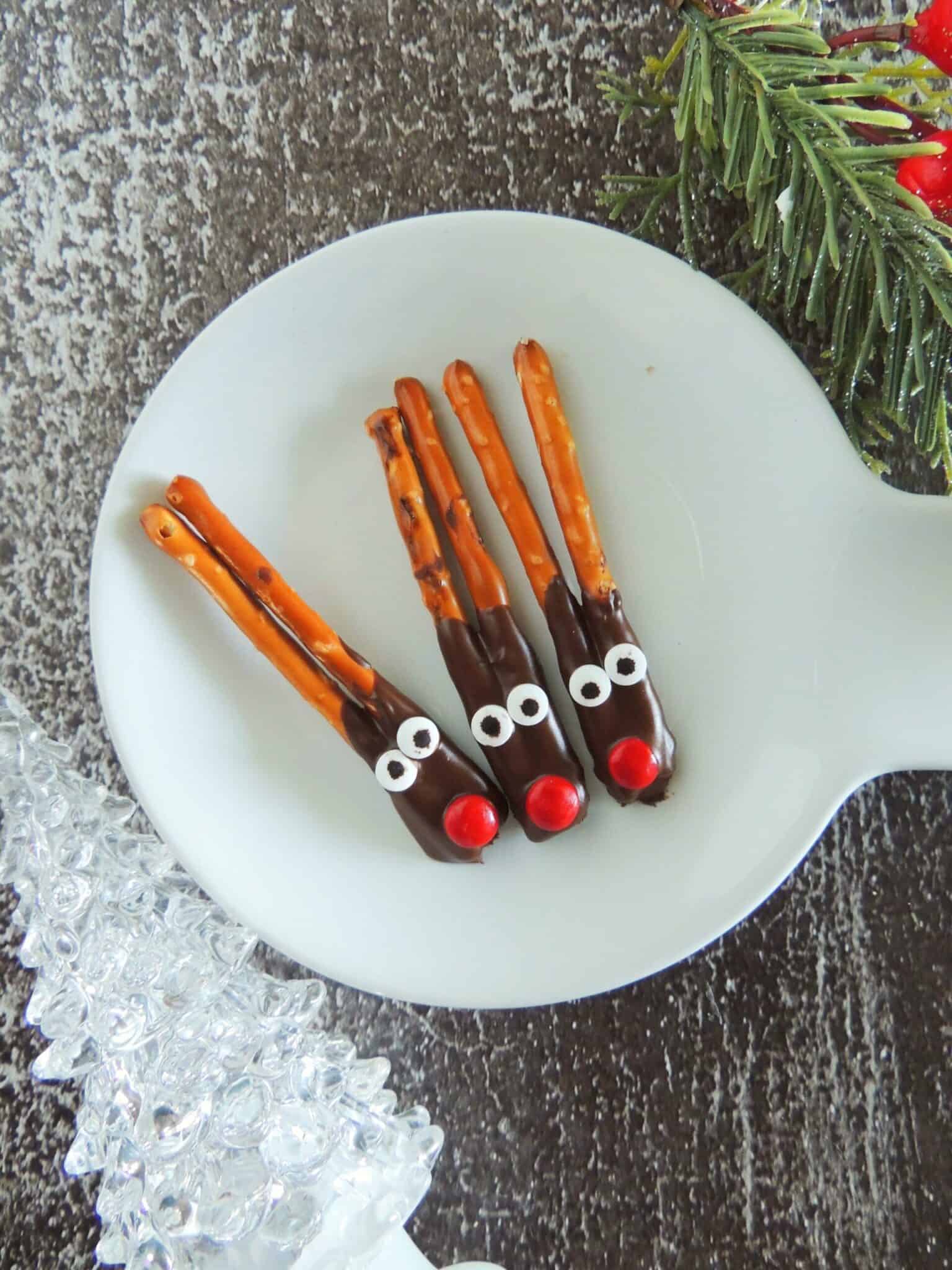 22 Easy Reindeer Treats For Your Holiday Party