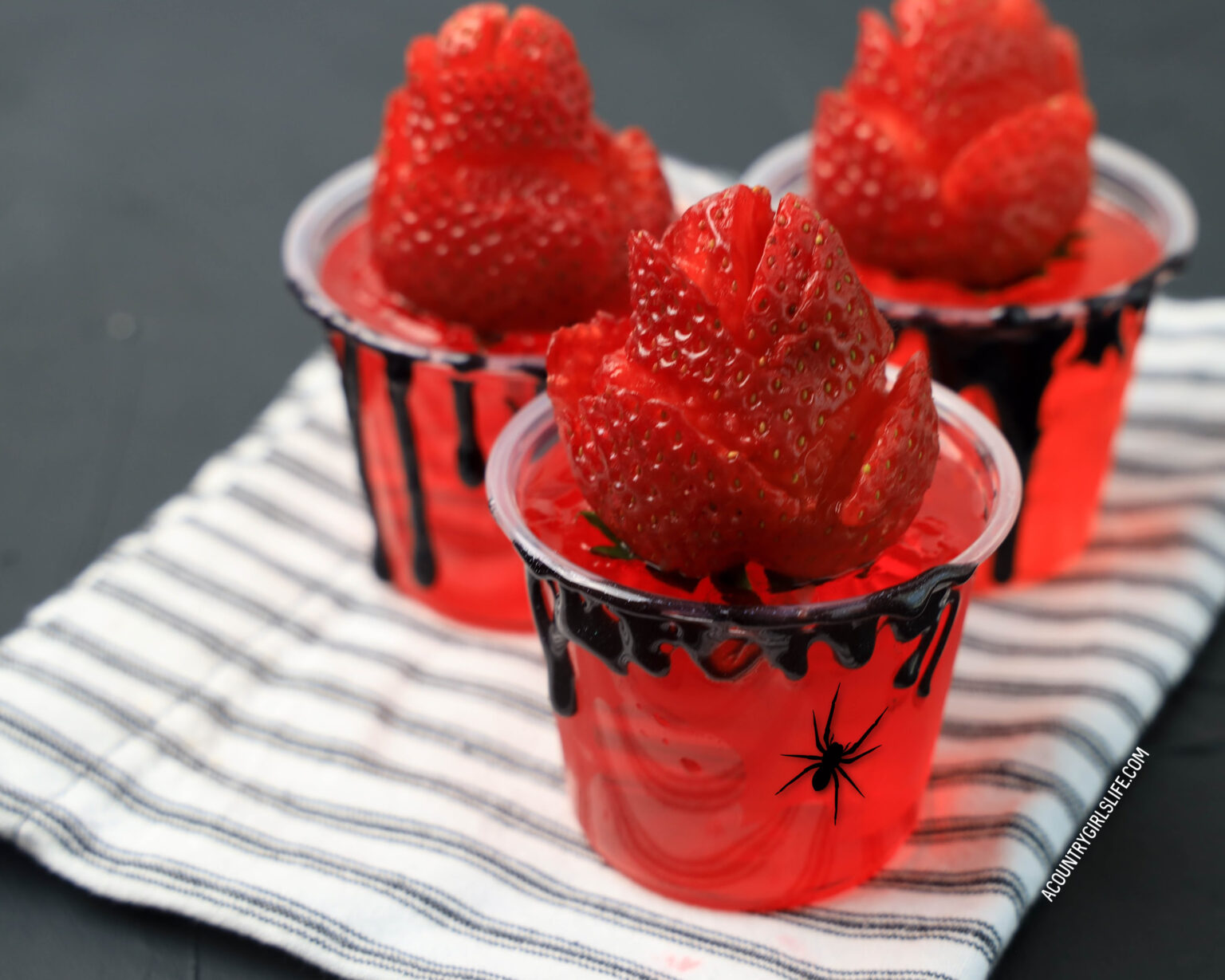 40 Spooky Halloween Cocktails To Get The Party Started